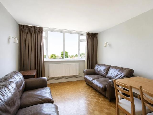 Apartment at West Hill, Greater London