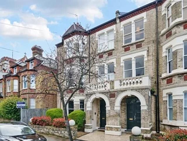 Apartment at West Hill, Greater London