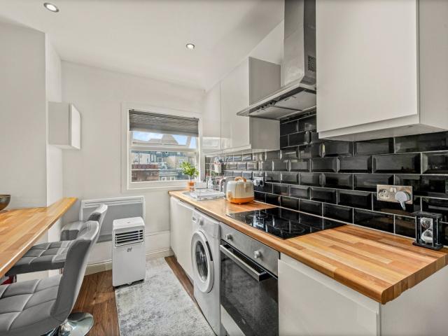 Apartment at West Hill, Greater London