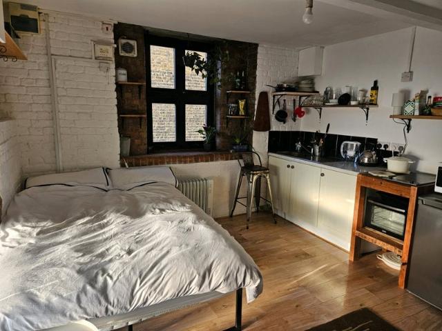 Apartment at West India Dock Road, Greater London
