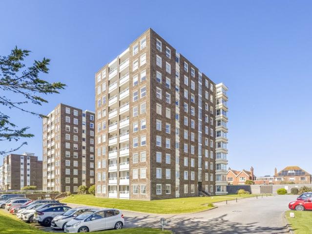 Apartment at West Parade, Worthing