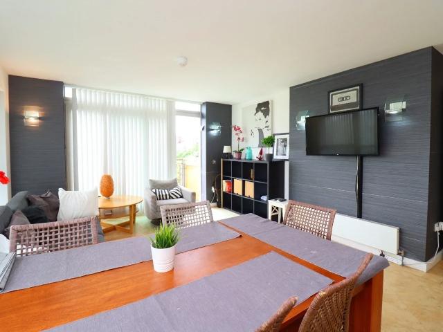 Apartment at West Parkside, Greater London