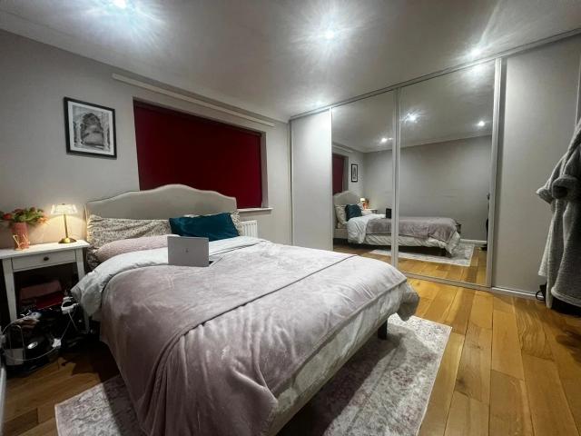 Apartment at Westmacott Drive, Greater London