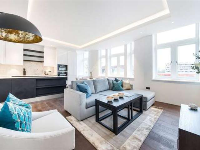 Apartment at Westminster Bridge Road, Greater London