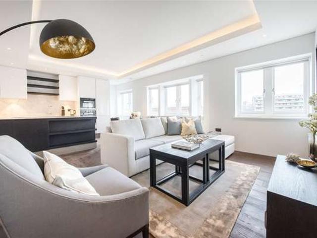 Apartment at Westminster Bridge Road, Greater London