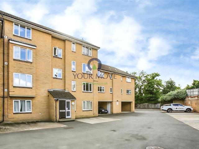 Apartment at Westmoreland Drive, Greater London