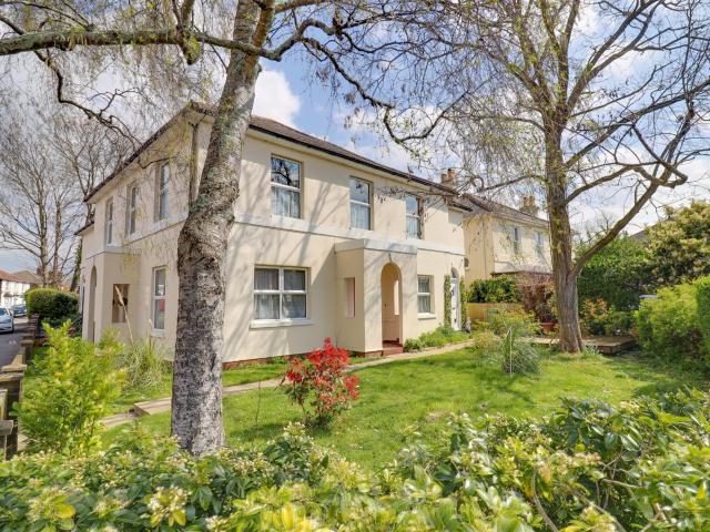 Apartment at Weston Grove Road, Southampton