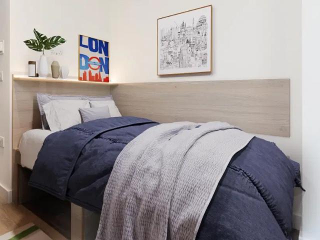 Apartment at Weston Street, Greater London