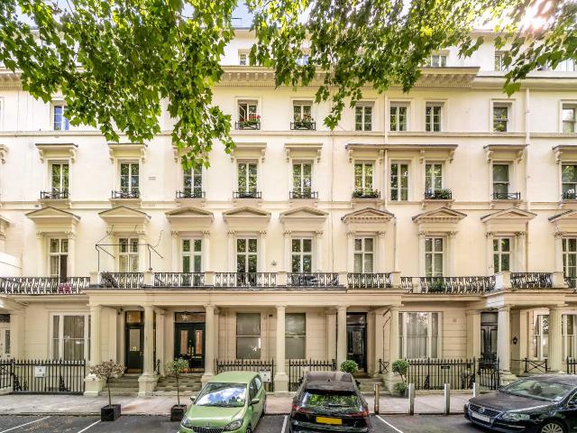 Apartment at Westbourne Terrace, City of Westminster