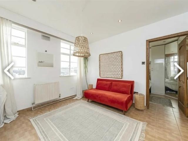 Apartment at Westbourne Terrace, City of Westminster
