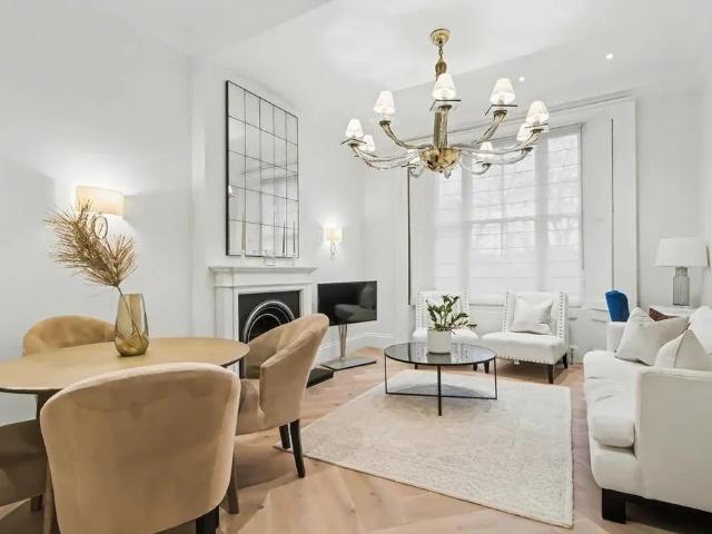 Apartment at Westbourne Gardens, City of Westminster