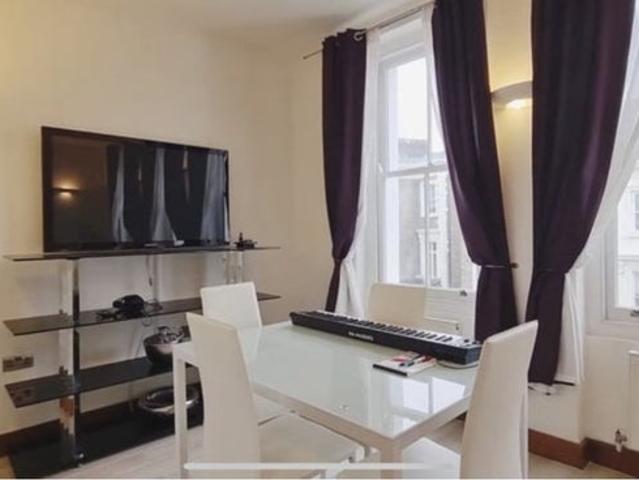 Apartment at Westbourne Gardens, City of Westminster