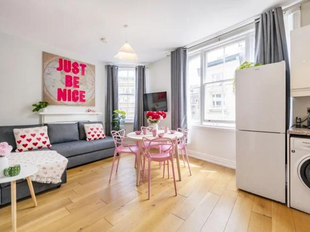 Apartment at Westbourne Grove, City of Westminster