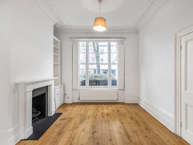 Apartment at Westbourne Grove, Greater London
