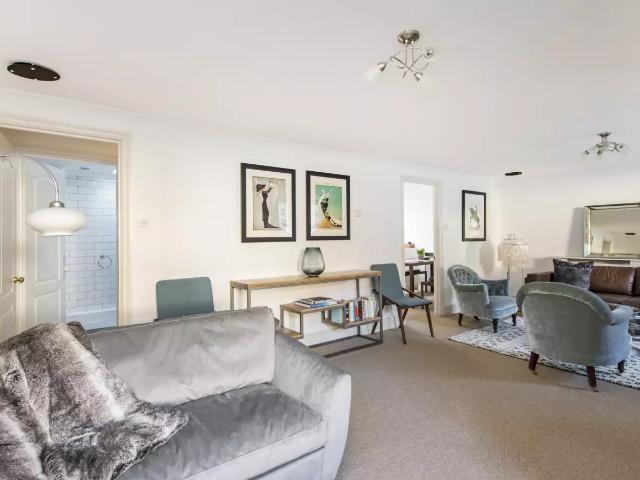 Apartment at Westbourne Grove, Greater London