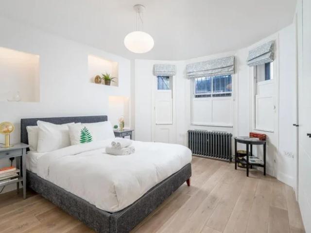 Apartment at Westbourne Park Road, City of Westminster