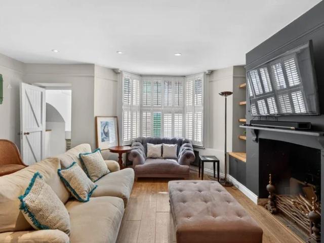 Apartment at Westbourne Road, Greater London