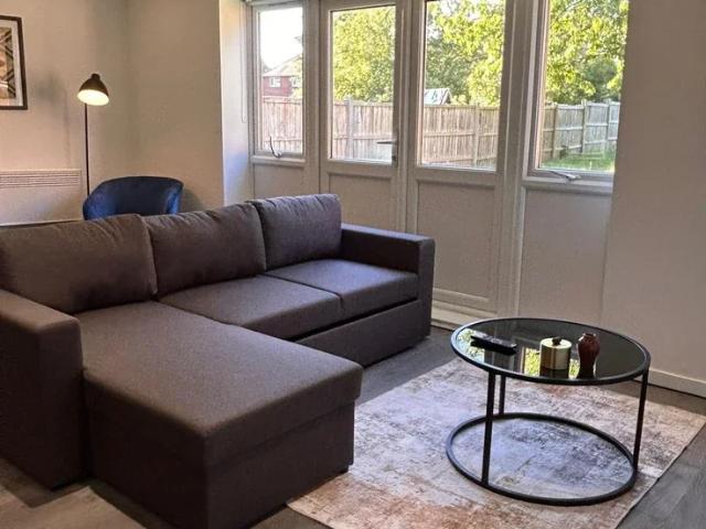 Apartment at Westbrook Drive, Greater London