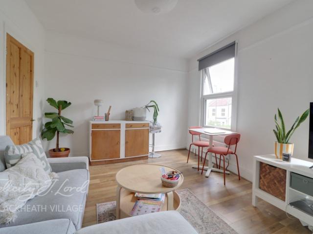 Apartment at Westcombe Hill, Greater London