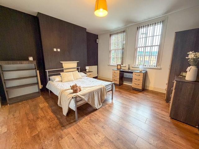 Apartment at Westcotes Drive, Leicester