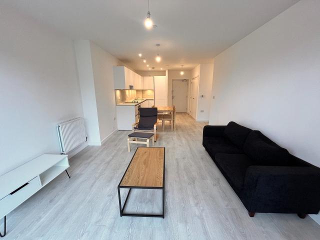 Apartment at Western Avenue, Greater London