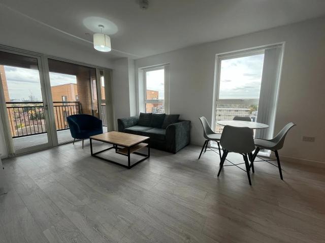 Apartment at Western Avenue, Greater London