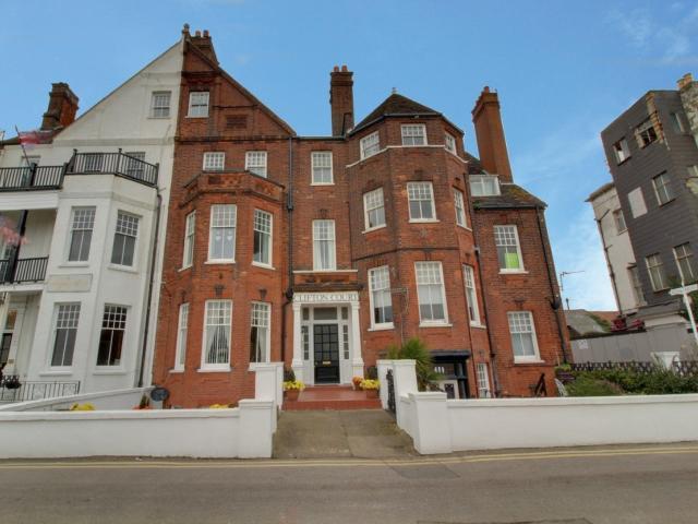 Apartment at Western Esplanade, Southend on Sea