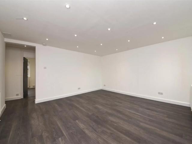 Apartment at Western Parade, Greater London