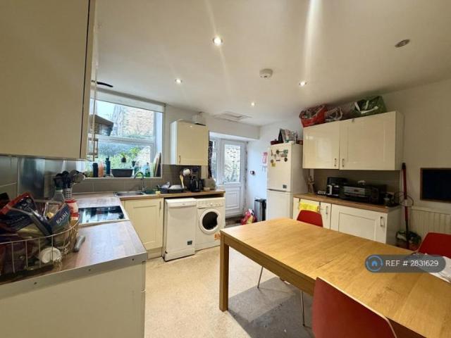 Apartment at Western Road, Sheffield