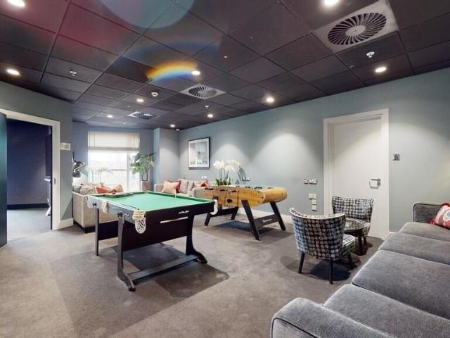Apartment at Westferry Circus, Greater London