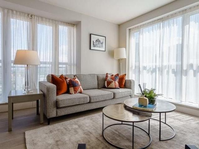 Apartment at Westferry Circus, Greater London