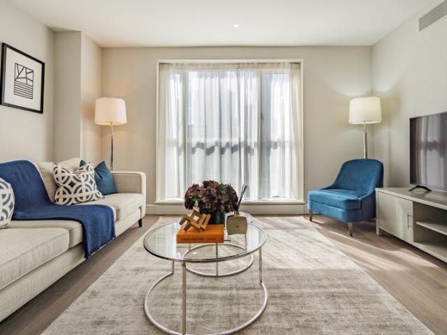Apartment at Westferry Circus, Greater London