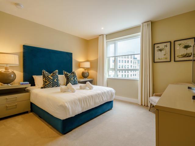 Apartment at Westferry Circus, Greater London