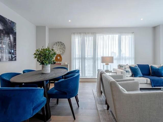 Apartment at Westferry Circus, Greater London