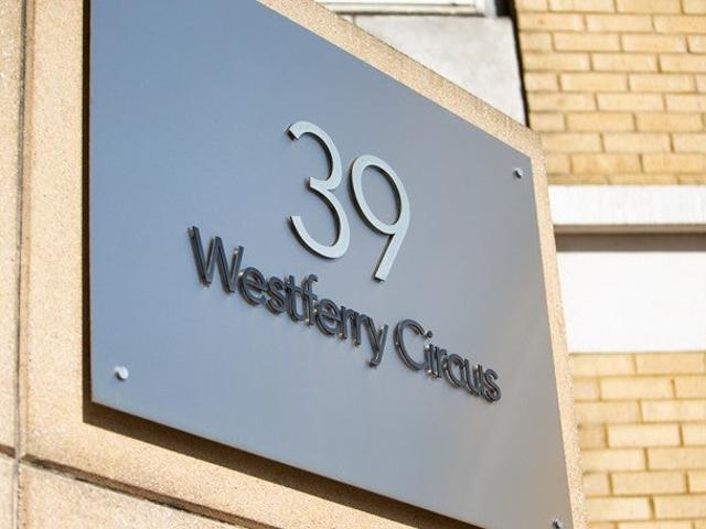 Apartment at Westferry Circus, Greater London