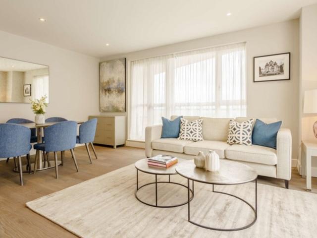 Apartment at Westferry Circus, Greater London