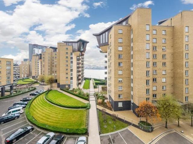 Apartment at Westferry Road, Greater London