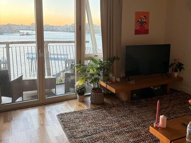 Apartment at Westferry Road, Greater London