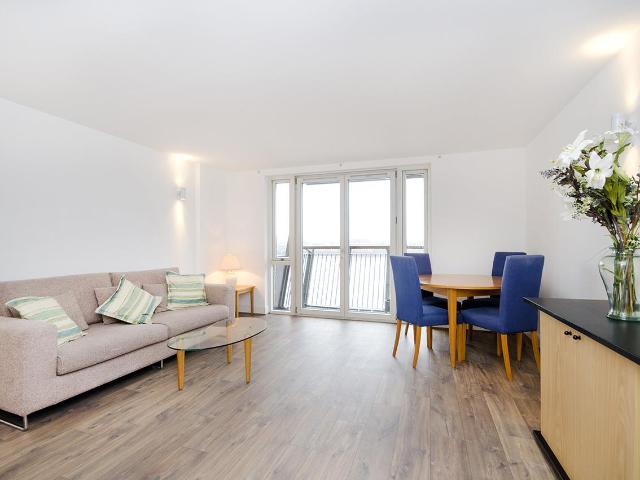 Apartment at Westferry Road, Greater London