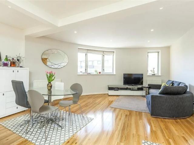 Apartment at Westferry Road, Greater London