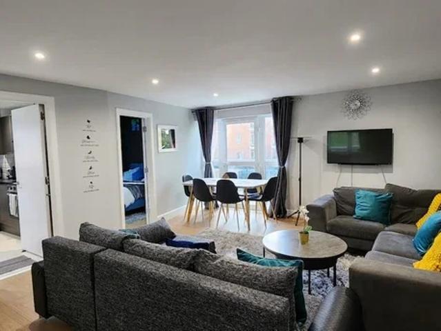 Apartment at Westferry Road, Greater London