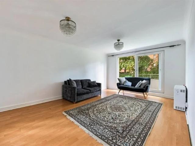 Apartment at Westferry Road, Greater London