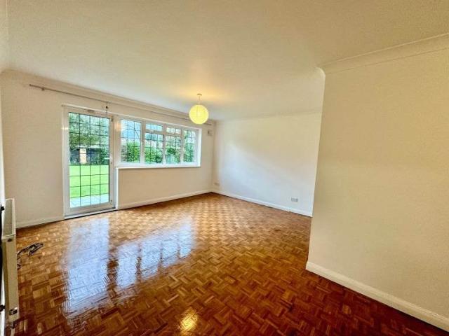 Apartment at Westfield Park, Greater London
