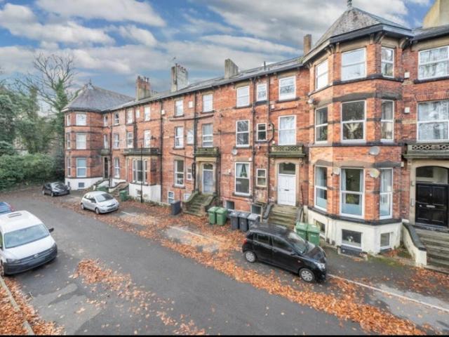 Apartment at Westfield Terrace, Leeds