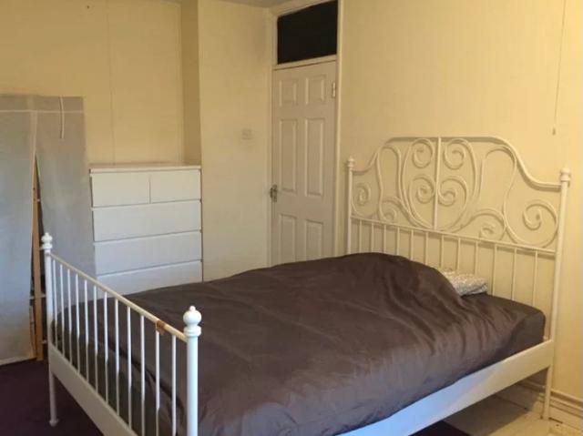 Apartment at Westhouse Close, Greater London