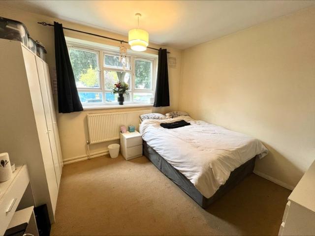 Apartment at Westhouse Close, Greater London