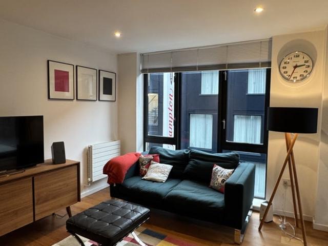 Apartment at Westland Place, Greater London