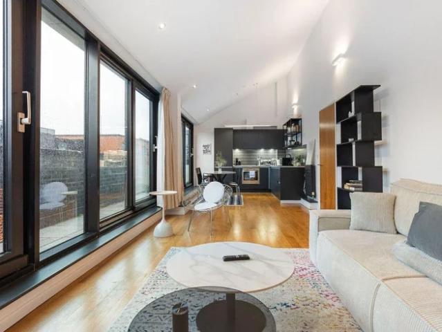 Apartment at Westland Place, Greater London