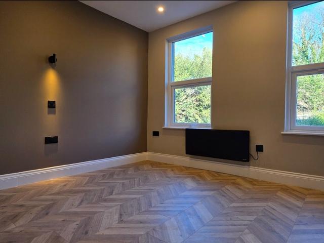 Apartment at Whyteleafe Roundabout, Tandridge