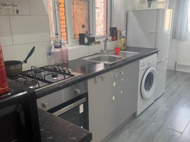 Apartment at Whalebone Lane North, Greater London